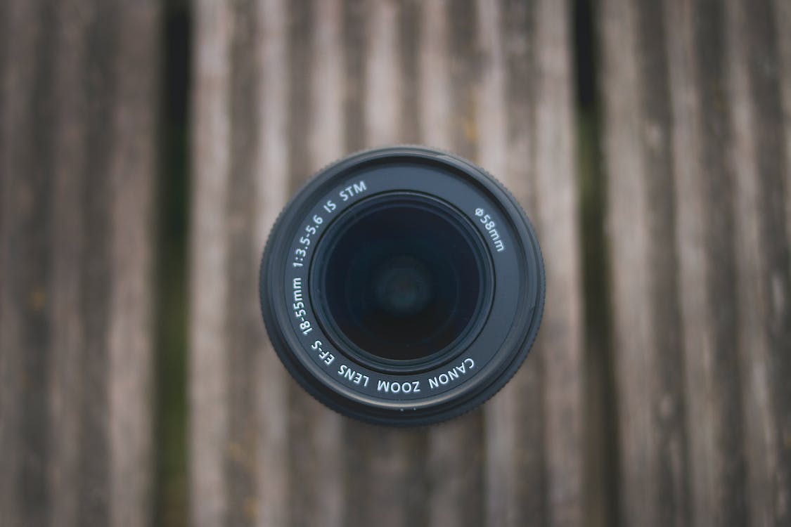 What Is a STM Lens? A Beginners Guide in 2025