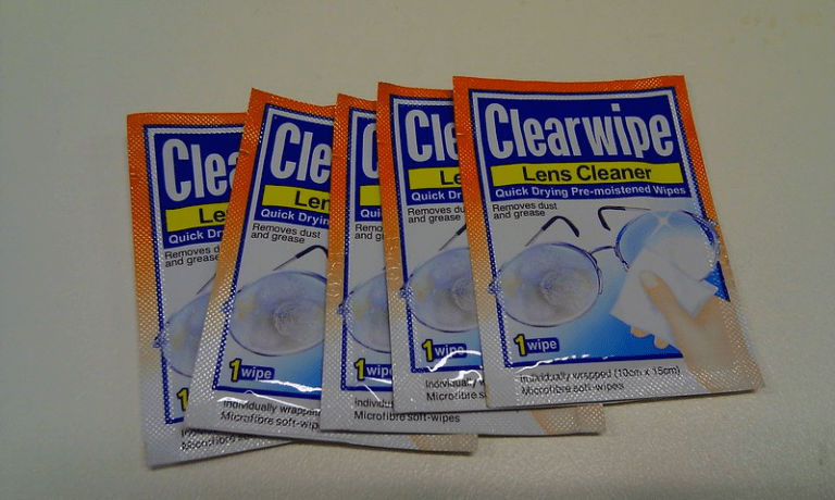 Easy Ways On How To Clean Phone Camera Lens - 2025